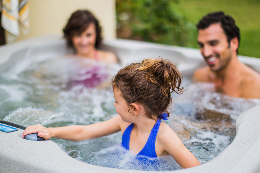 Lifesmart Bermuda LS100DX™ Sand: A Plug and Play Hot Tub by Lifesmart